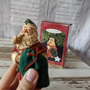 Hallmark | Holiday | Vtg Hallmark Keepsake 997 Santas Secret Gift Mus ...